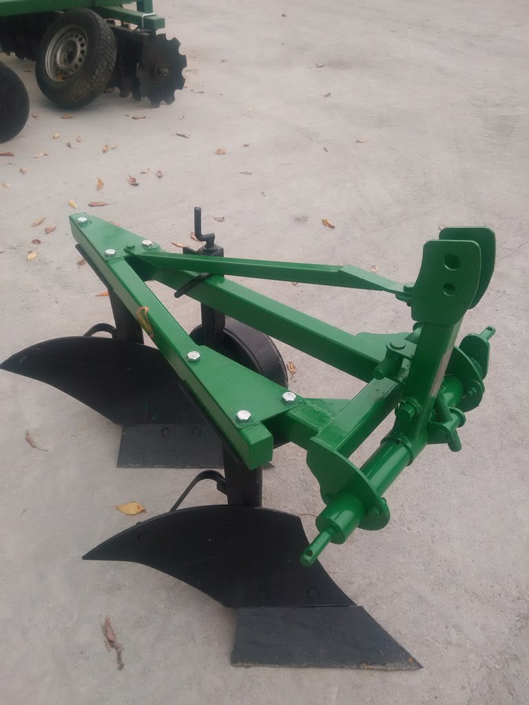 Pluguri agricole 25-30 CP | Utilaje Agricole